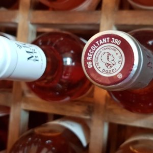 Quelle différence entre un vin de négociant éleveur et un vin de ...